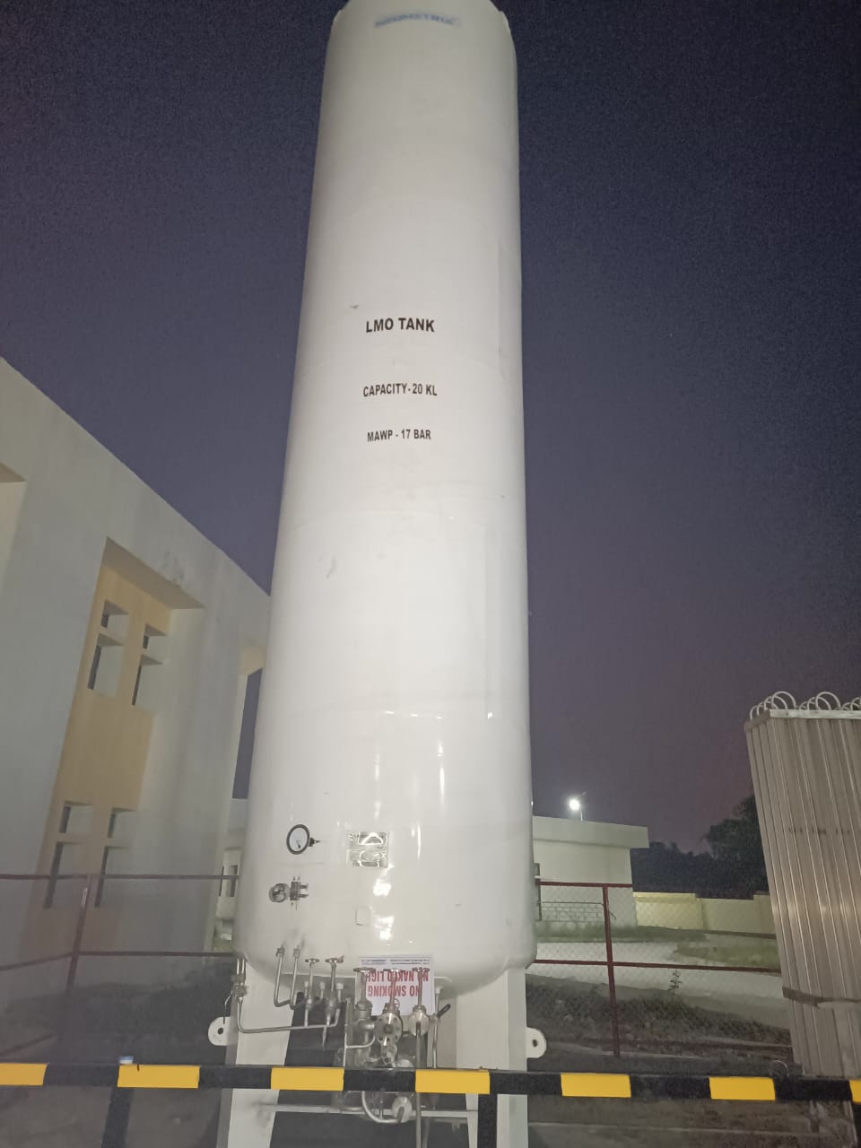 20 kL Cryogenic Liquid Medical Oxygen Vertical Storage Tank